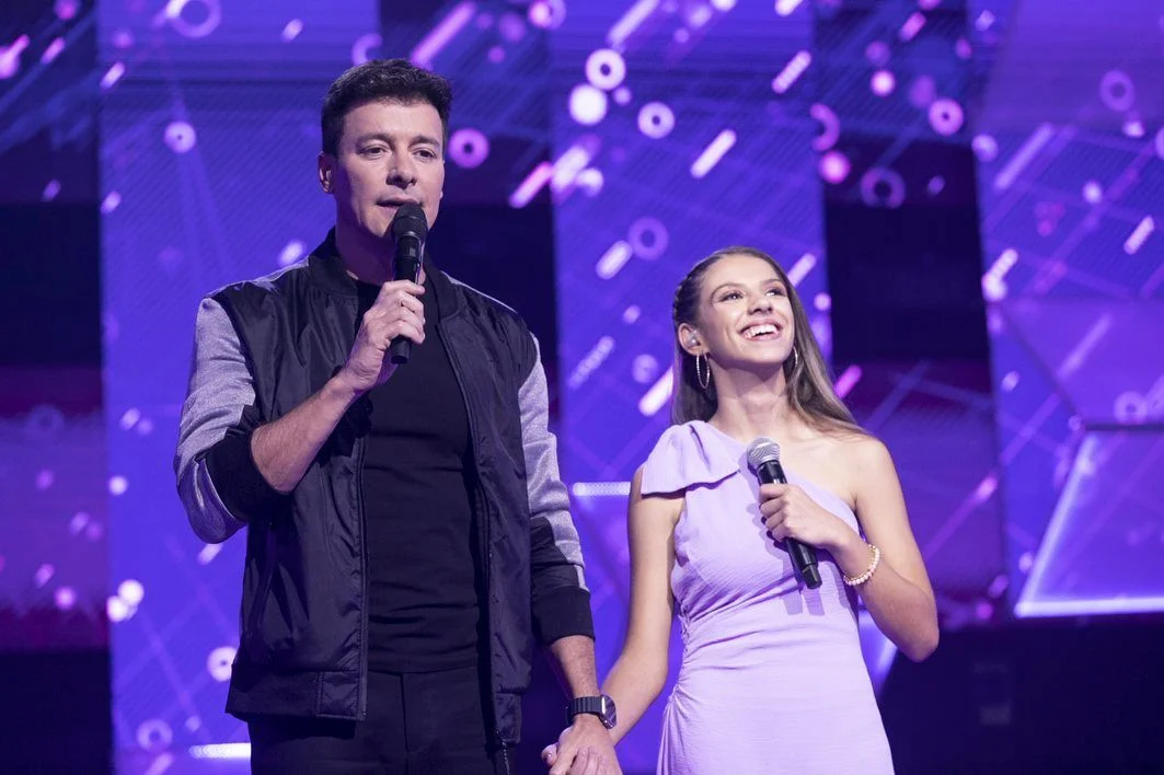 Canta Comigo Teen: Jovens talentos estreiam no palco do programa com ...