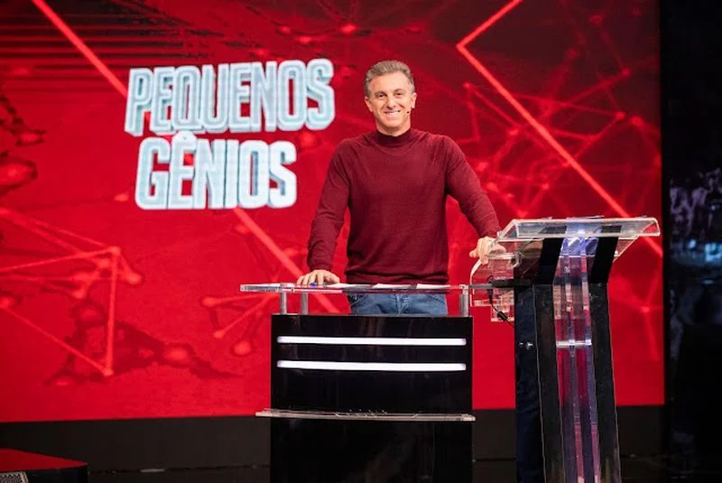"Domingão com Huck" estreia nova temporada do "Pequenos Gênios"