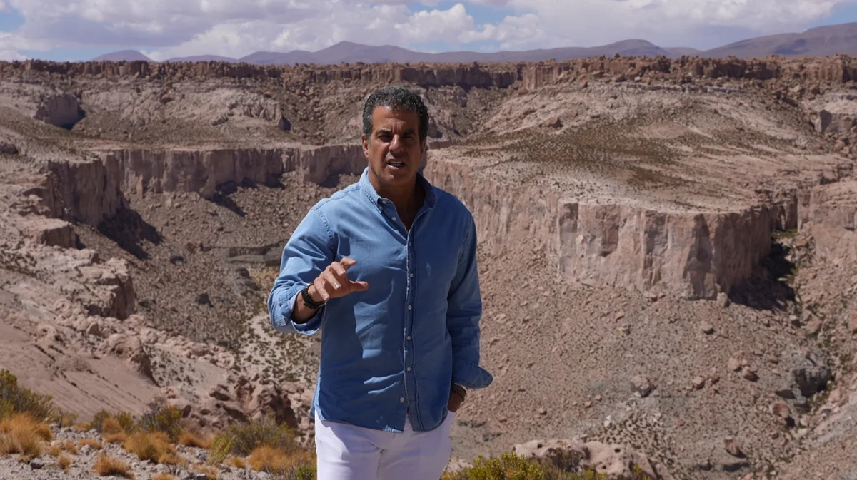 Álvaro Garnero estreia nova temporada do 50 por 1 no "Domingo Especatular"