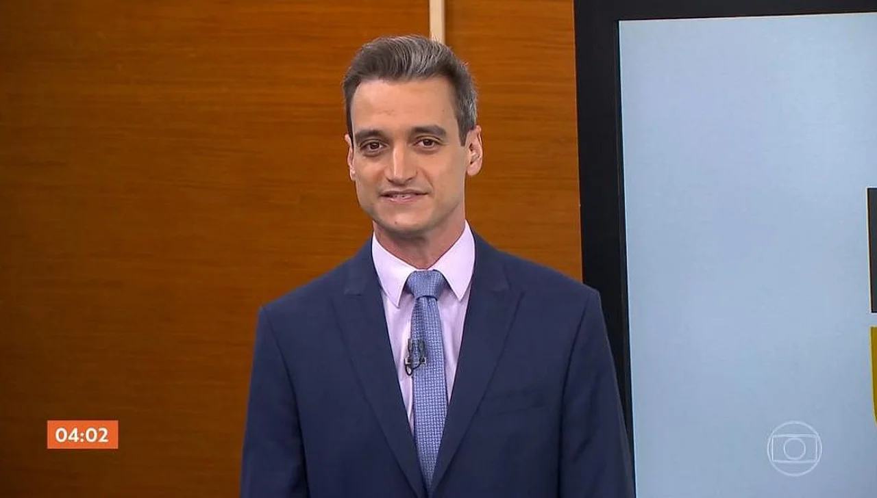 Tiago Scheuer assume o comando do Hora Um após mudanças na Globo