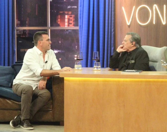 Rodrigo Bocardi planeja canal 24h ao vivo com estúdio de vidro
