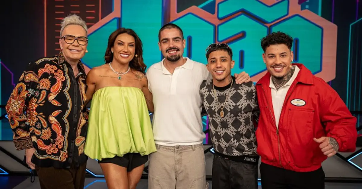'Programa do João' reúne Felipeh Campos e MC Joãozinho VT em duelo de Copa